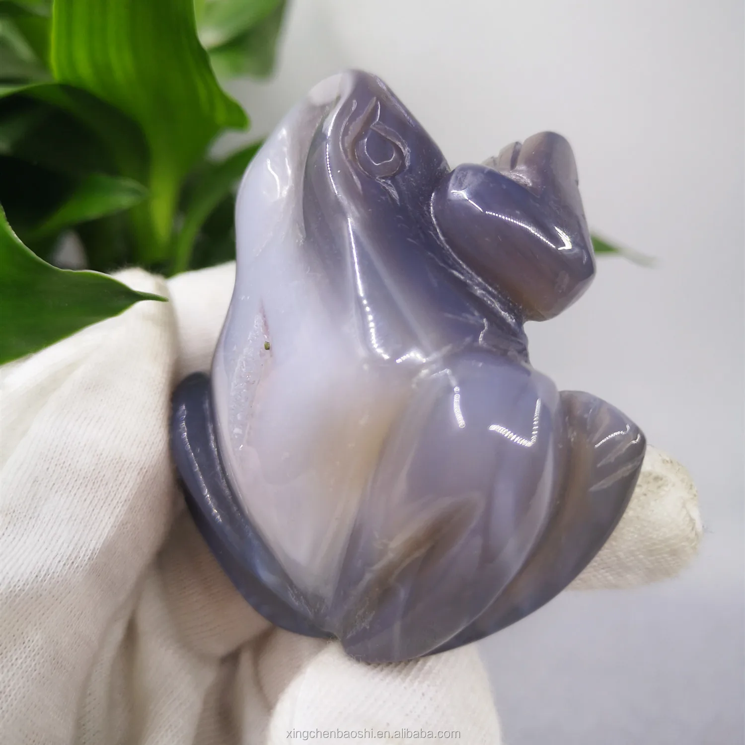 Shop High Quality Agate Crystal Geode Carved Frog Wholesale