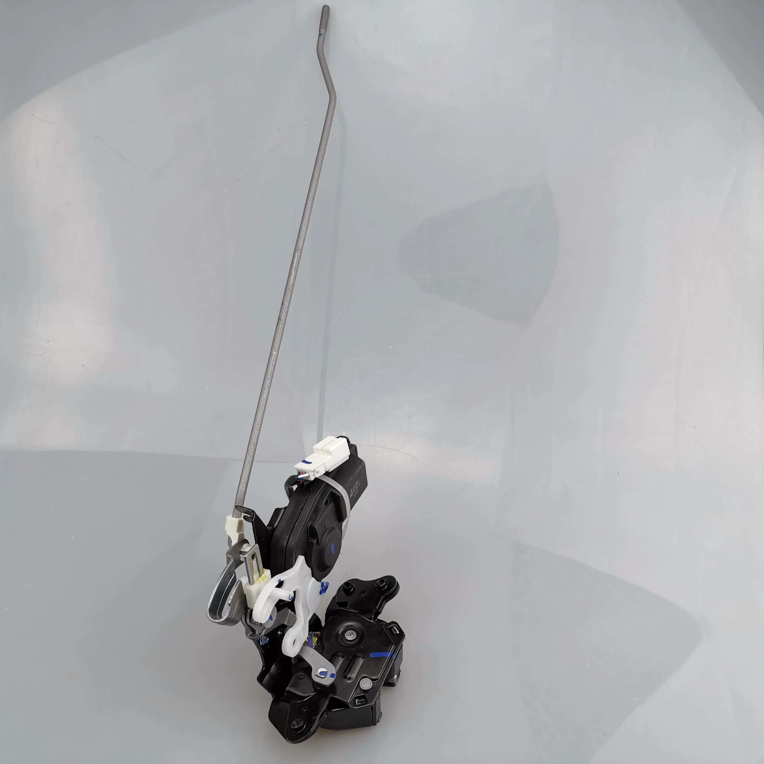 Saic Maxus G10 Rear Tailgate Lock Body C00055633 - Buy Saicmaxus T60 ...