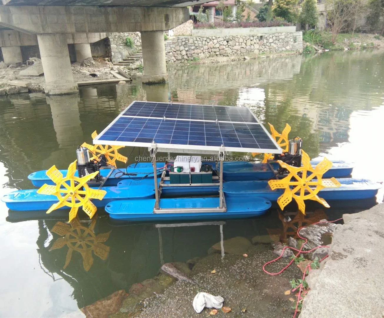 China Aquaculture Floating Lake Oxygen Fish Pond Paddle Wheel Solar ...