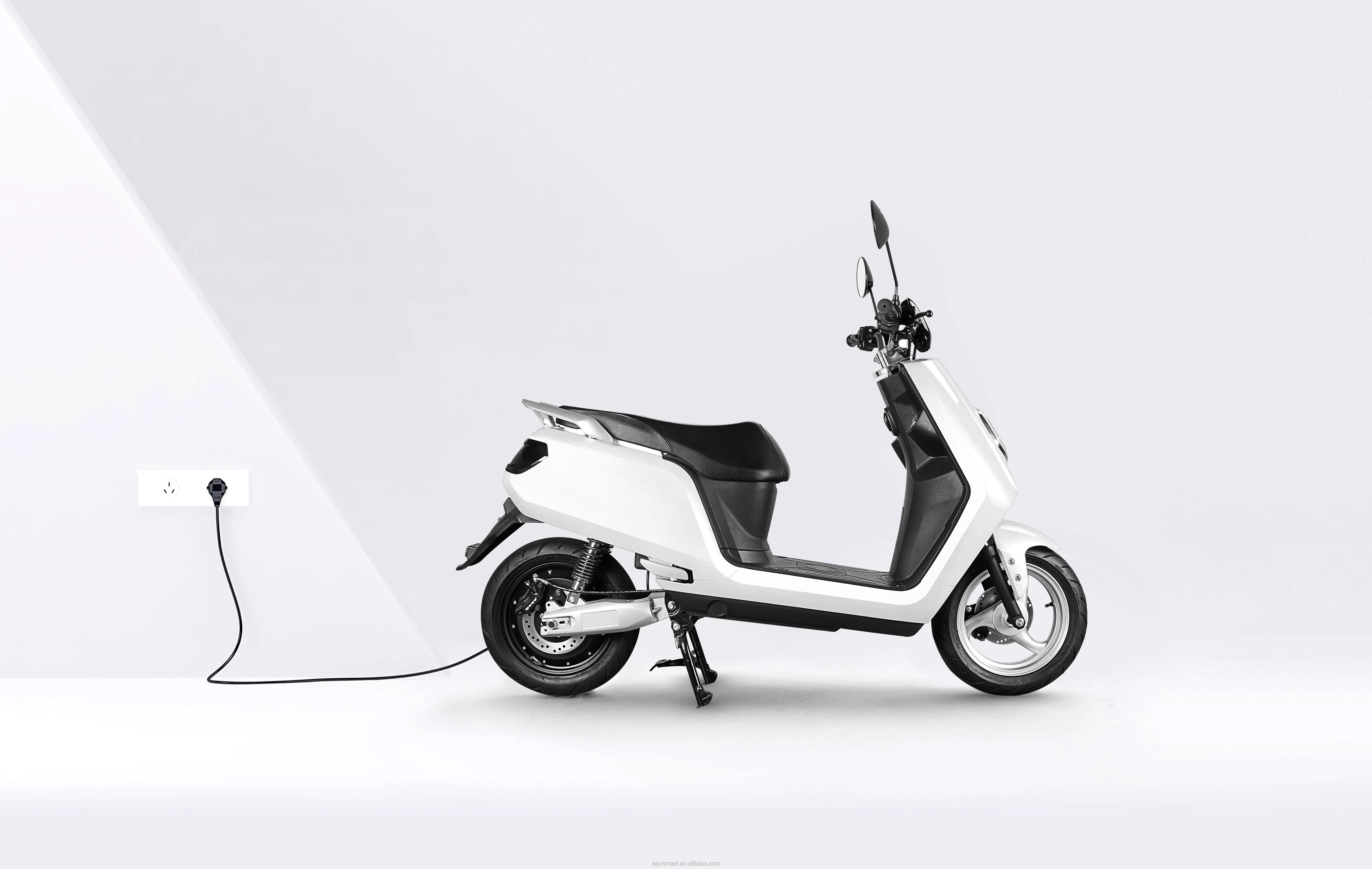 Elyx Smart Electric Scooter - Long Range 80km EEC/DOT