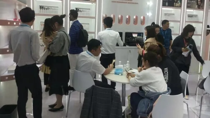 Henan Fancy Tech Co., Ltd. - Artificial flower, Flower ball