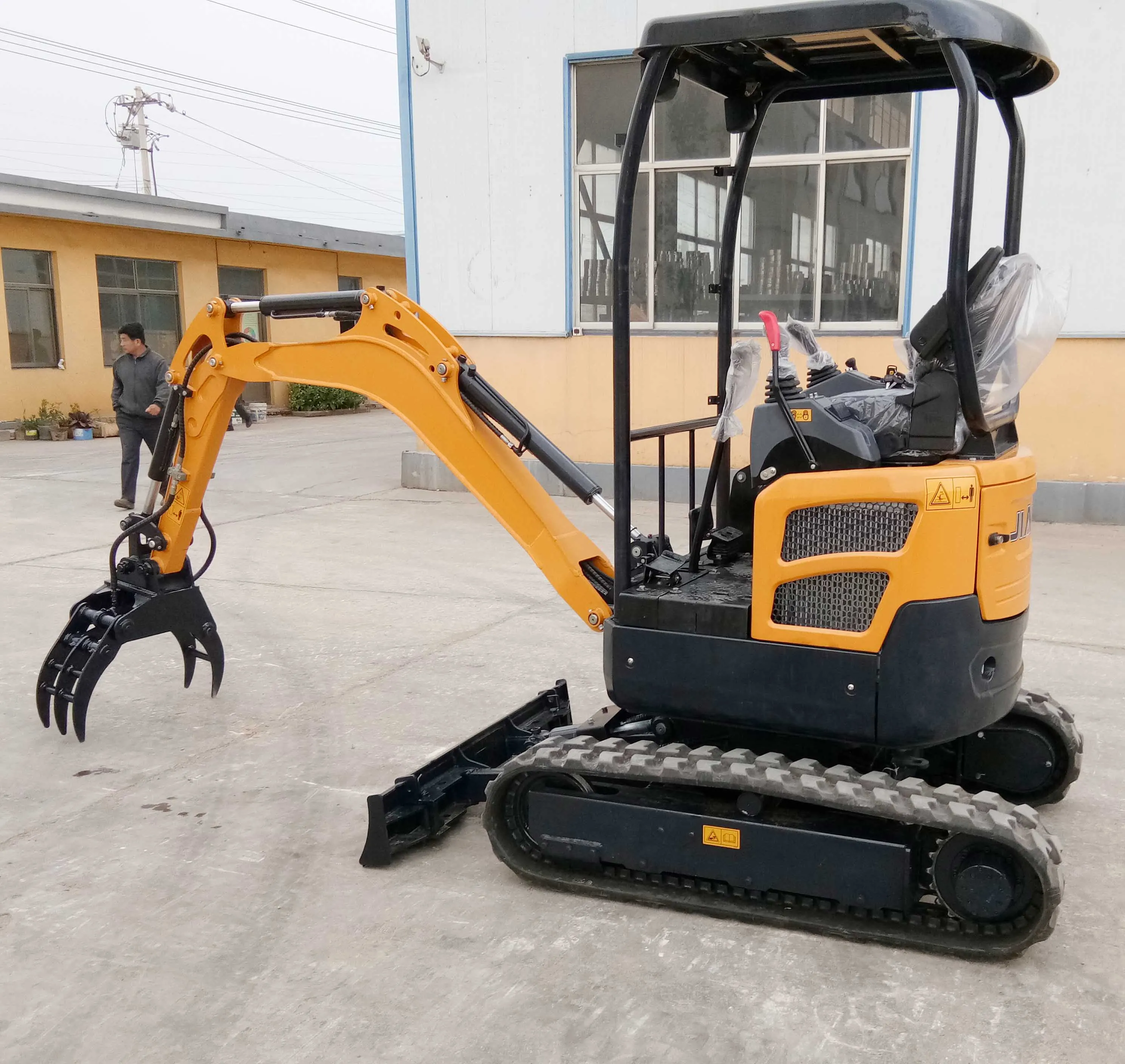 Free Shipping China New Blue Mini Excavator Mini Digger Excavator 1 Ton ...