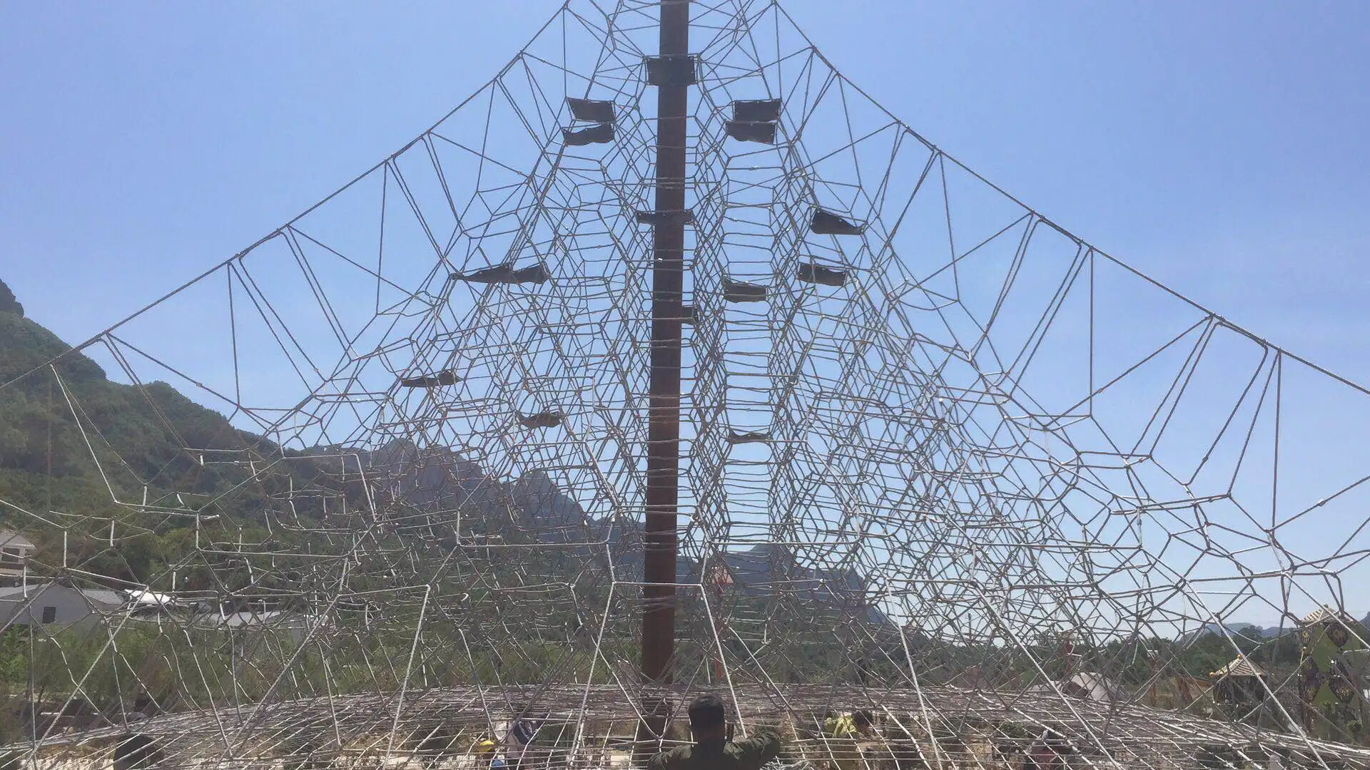 Sidana Outdoor Rope Pyramid Rope-based Climbing Net For Amusement Theme ...