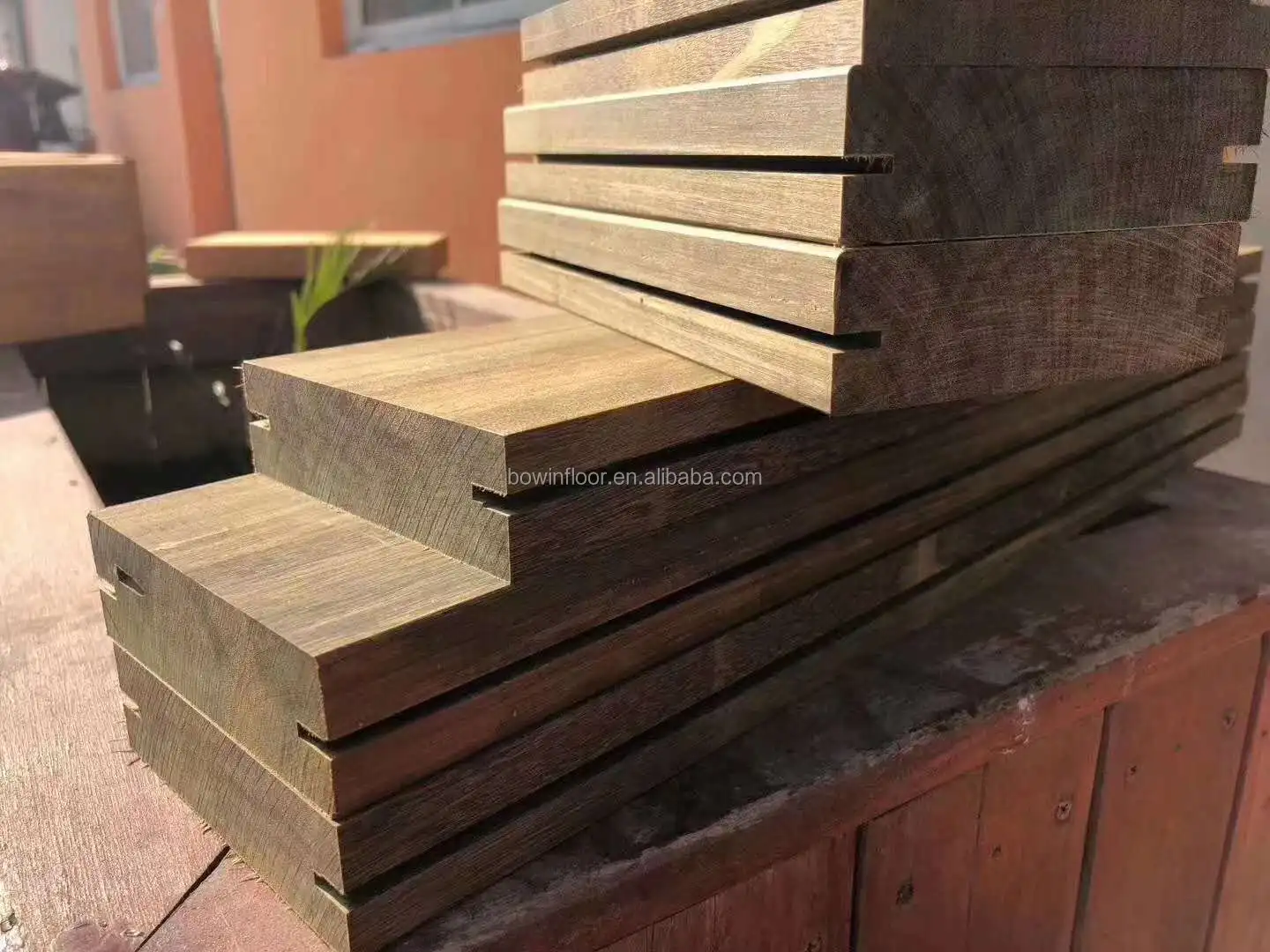 Brazilian Solid Wood Outdoor Ipe Wood Decking - Durable & Stylish