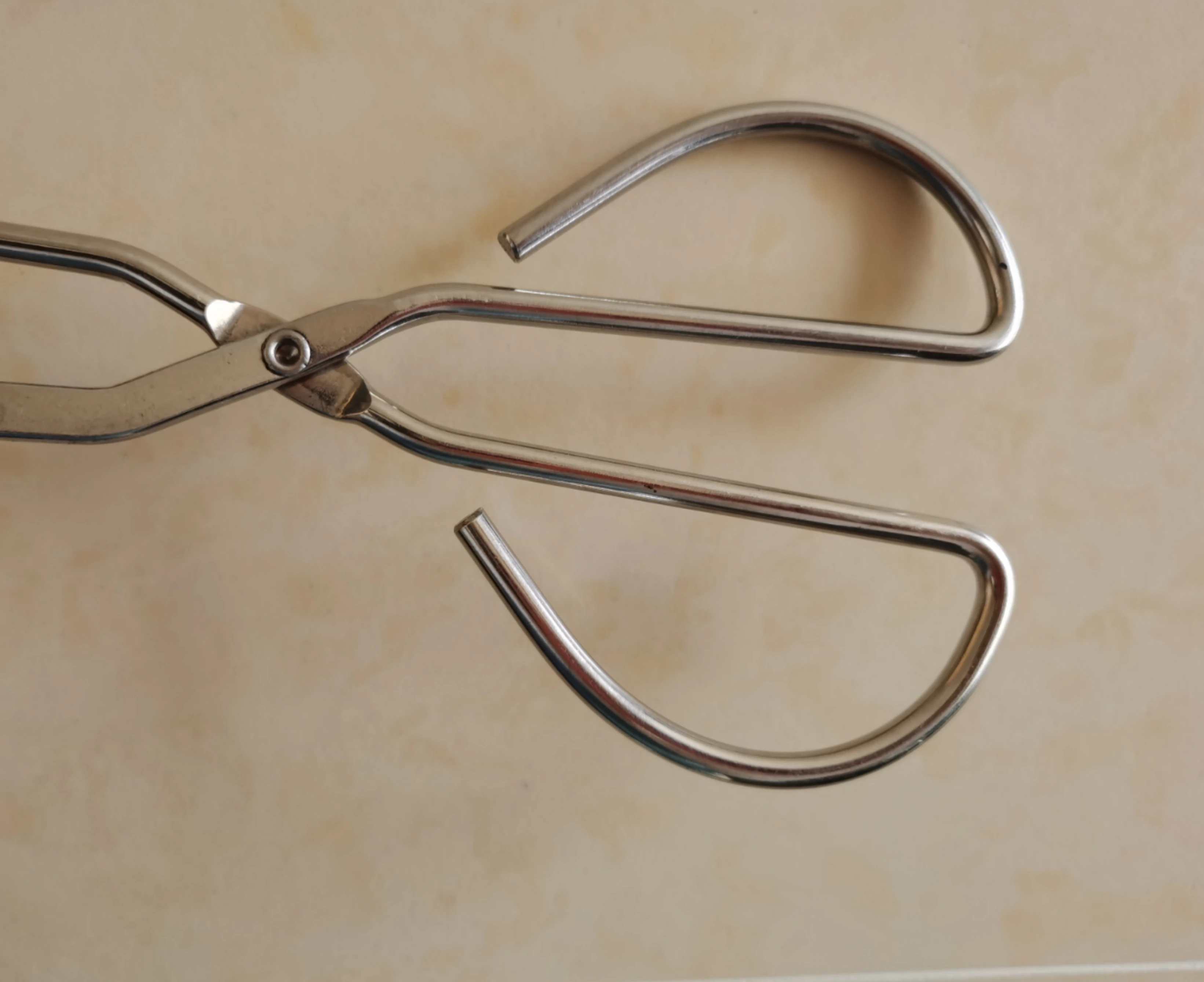 Stainless Steel Barbecue Scissor Tongs - Versatile & Durable