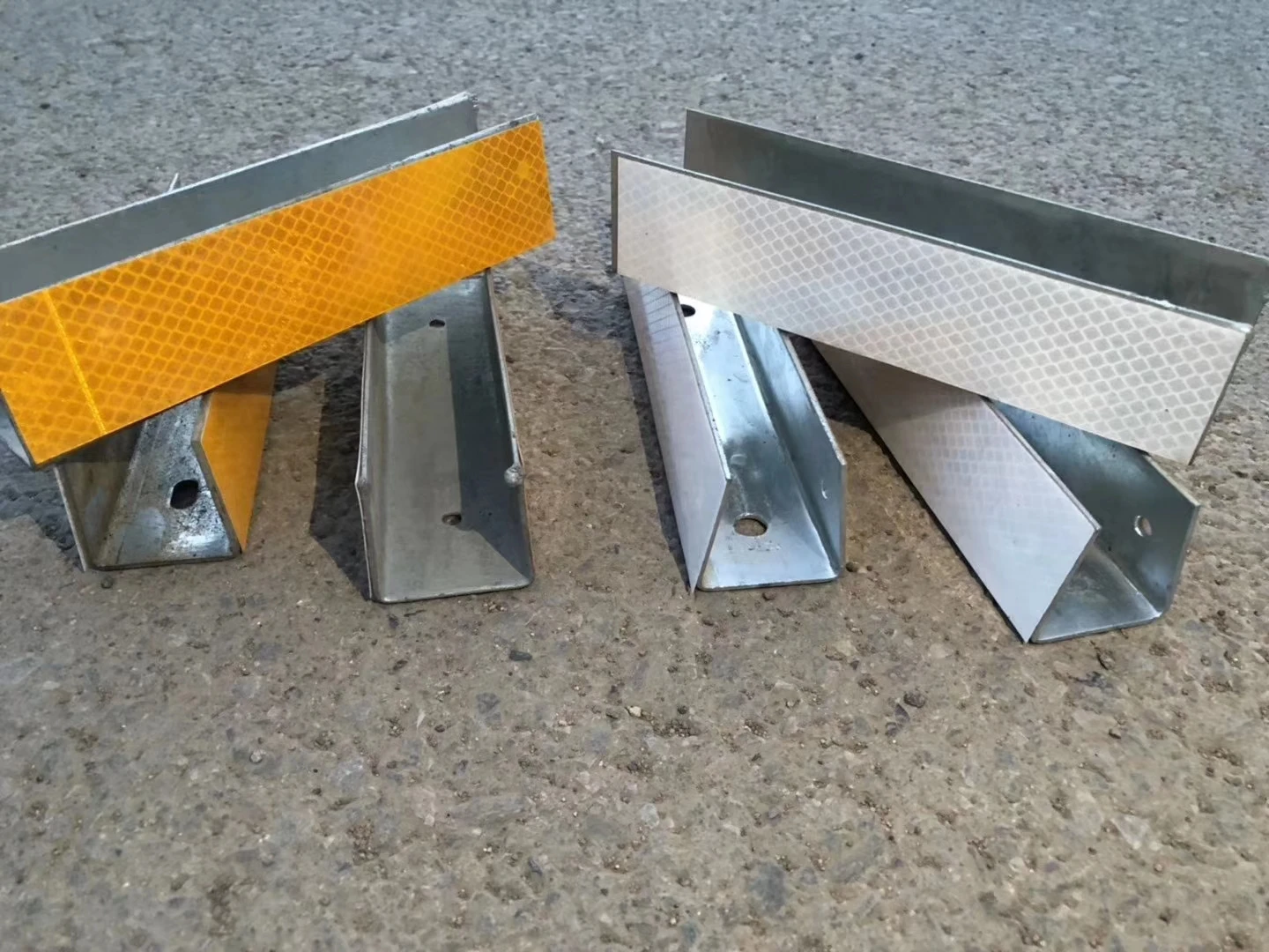 2 Faces Guardrail Reflector High Reflective Trapezoid Guardrail ...