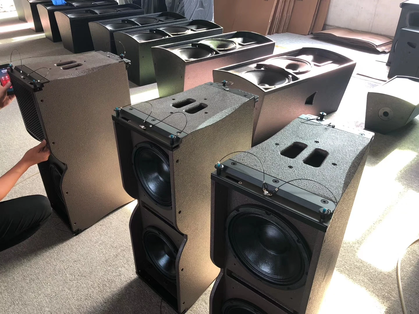 4 Way Line Array - Superior Sound for Concerts & Events