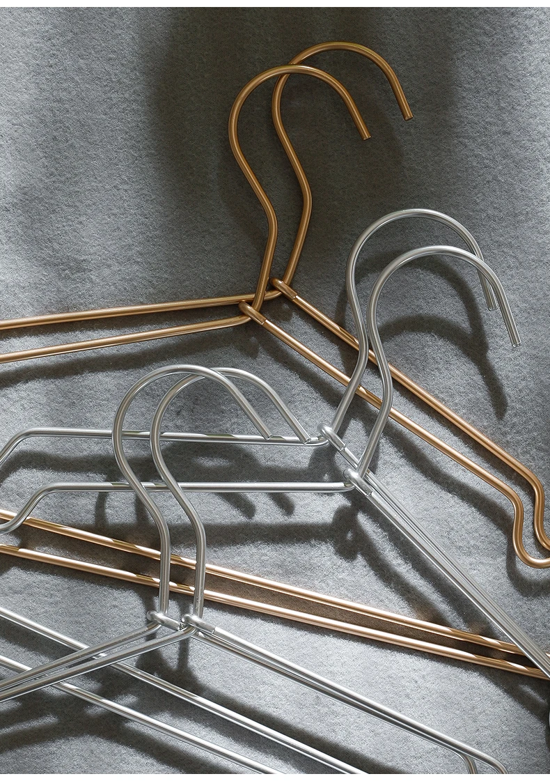 Durable Aluminum Hangers - Versatile and Stylish Solutions