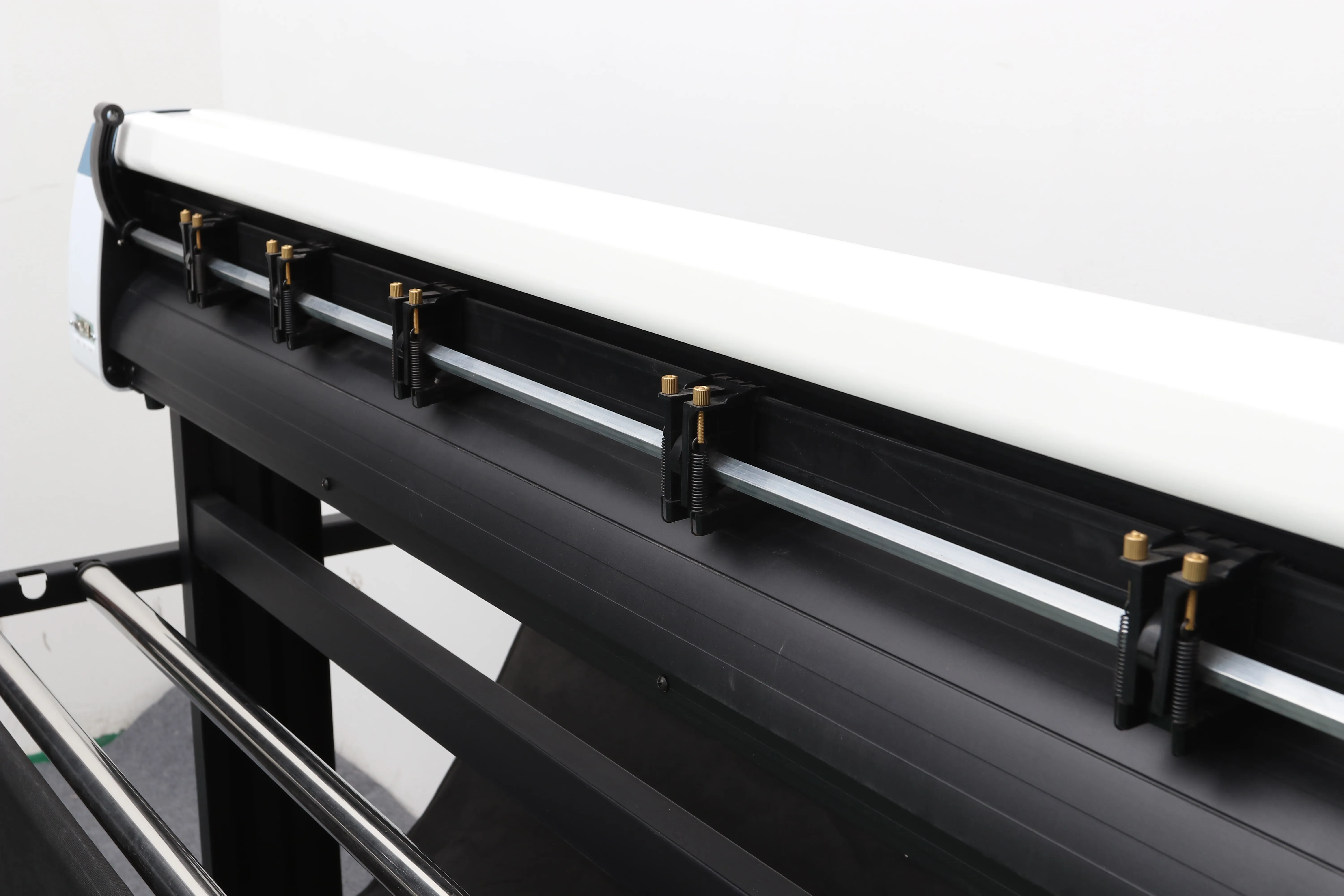 Auto Contour Camera Sensors - Precision Cutting Solutions