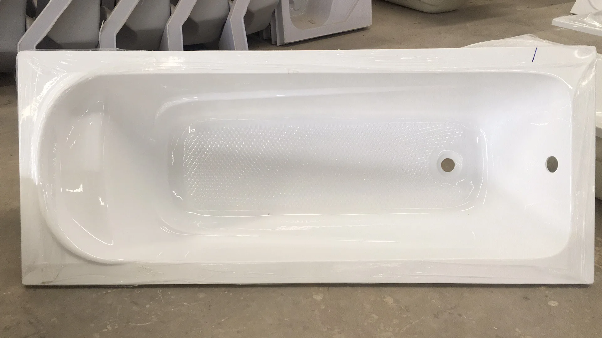 White Color Bath Tub,Plastic Bathtub For Europe - Buy White Bath Tub ...