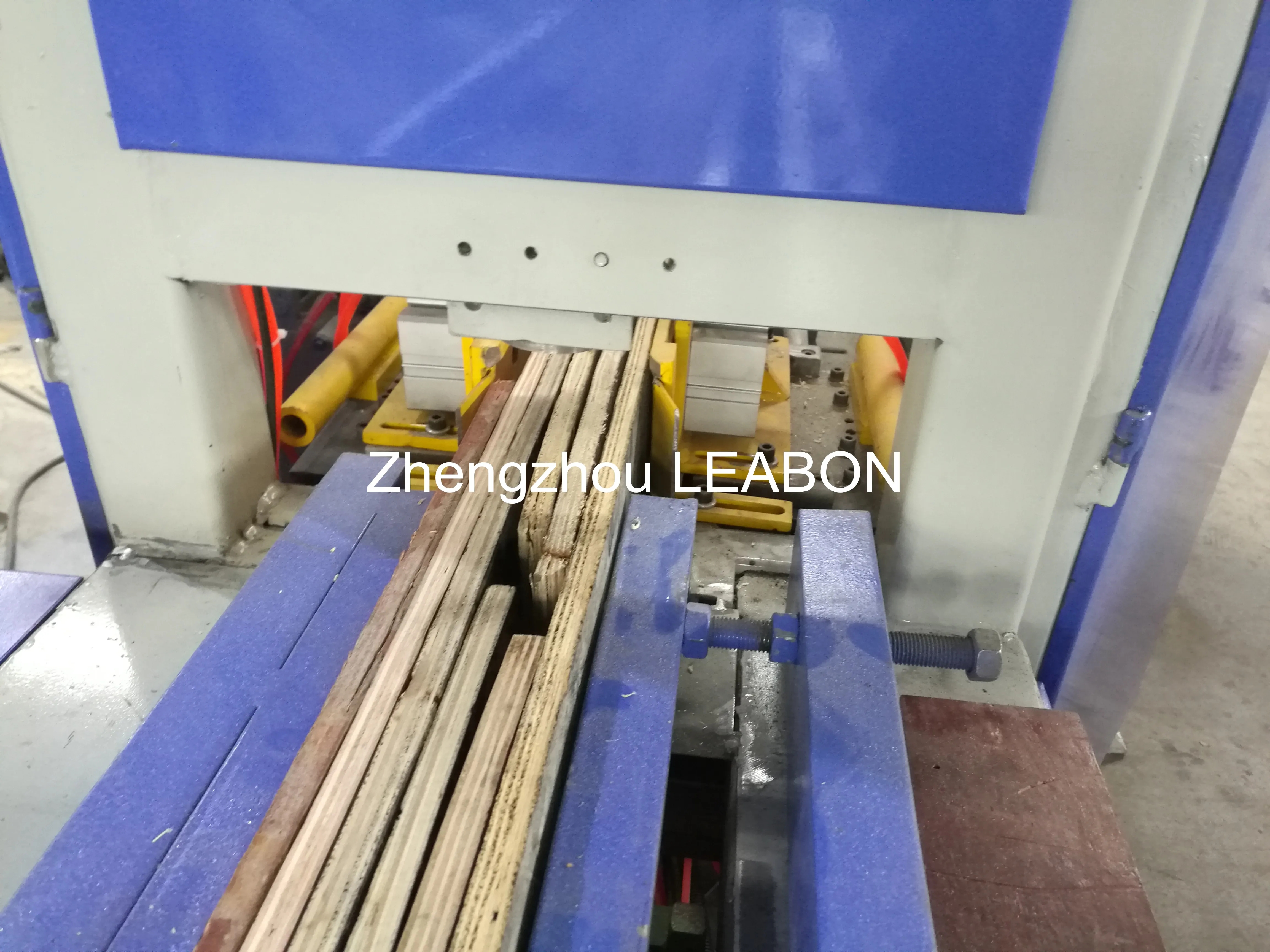Fully Automatic American Wood Pallets Making Manufacturers Wood Pallet ...
