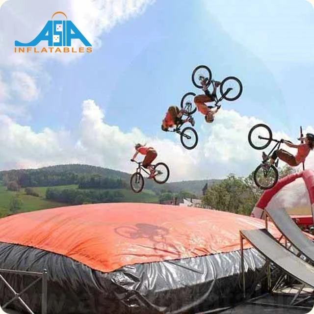 Inflatable Landing Airbag for FMX BMX , Inflatable Freestyle Jump Stunt ...