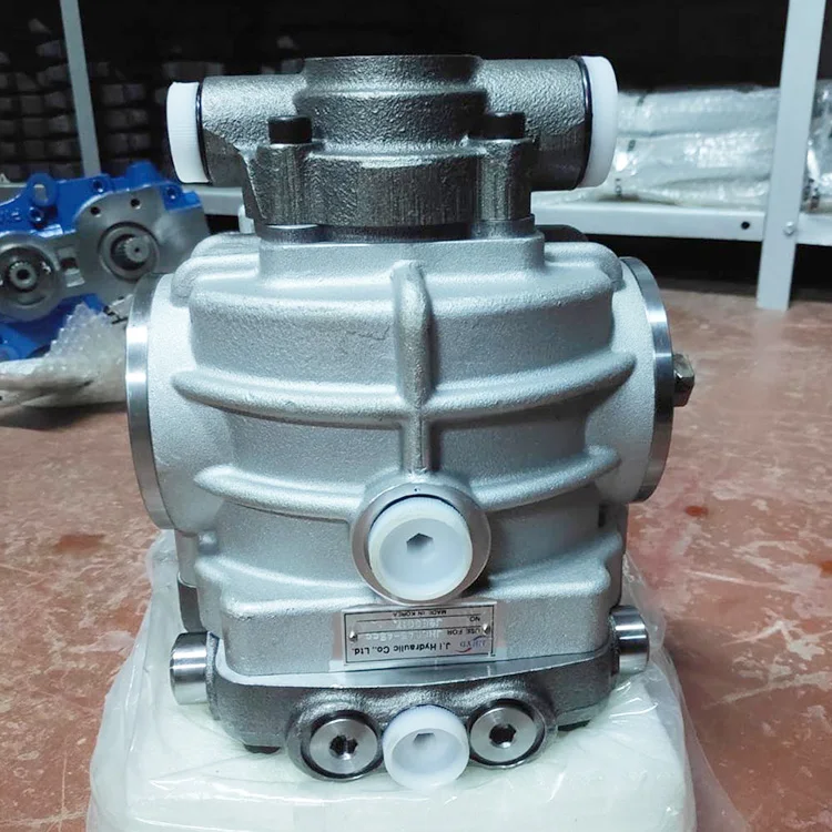 WORLD Combine Harvester Parts - HST Pump for Efficient Harvesting