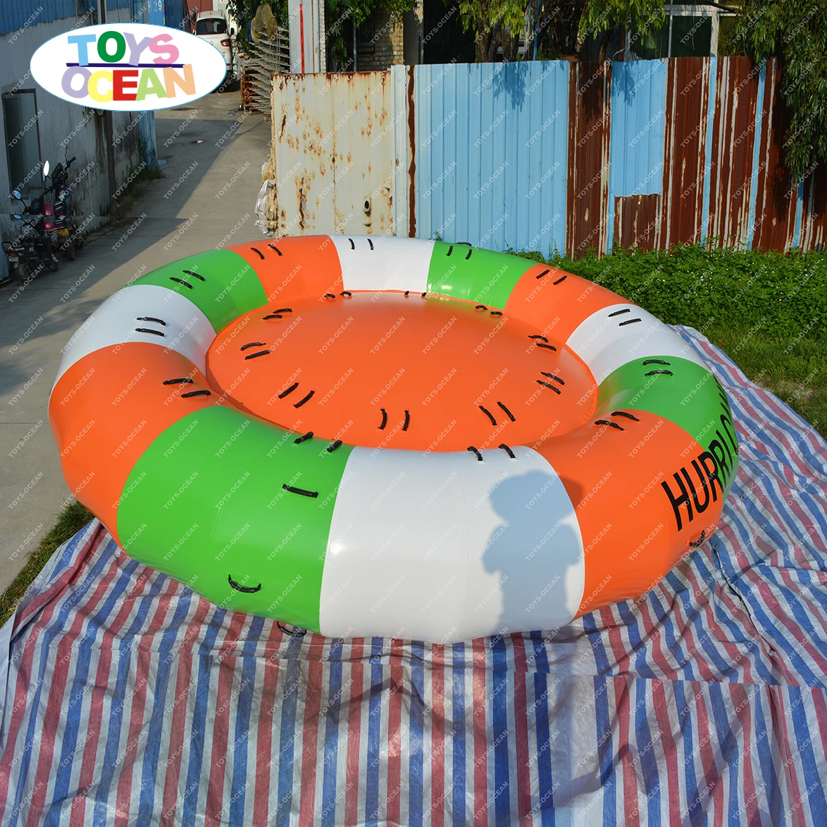 Inflatable Rotating Water Toy Disco Boat for Fun & Entertainment