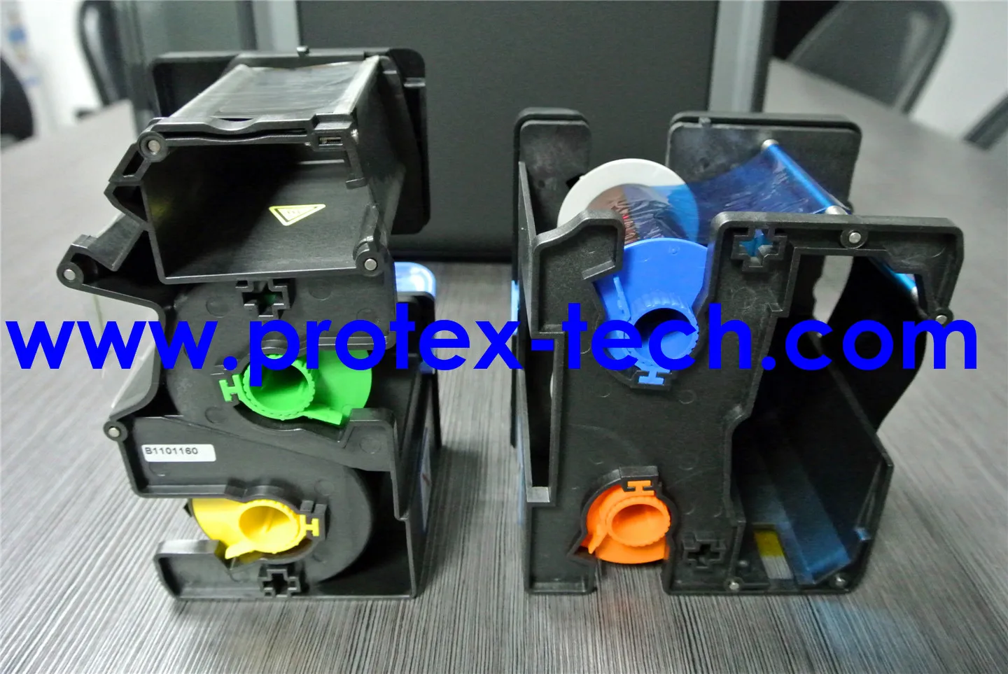 Fargo HDP5000 ID Card Printer - Dual Side Retransfer