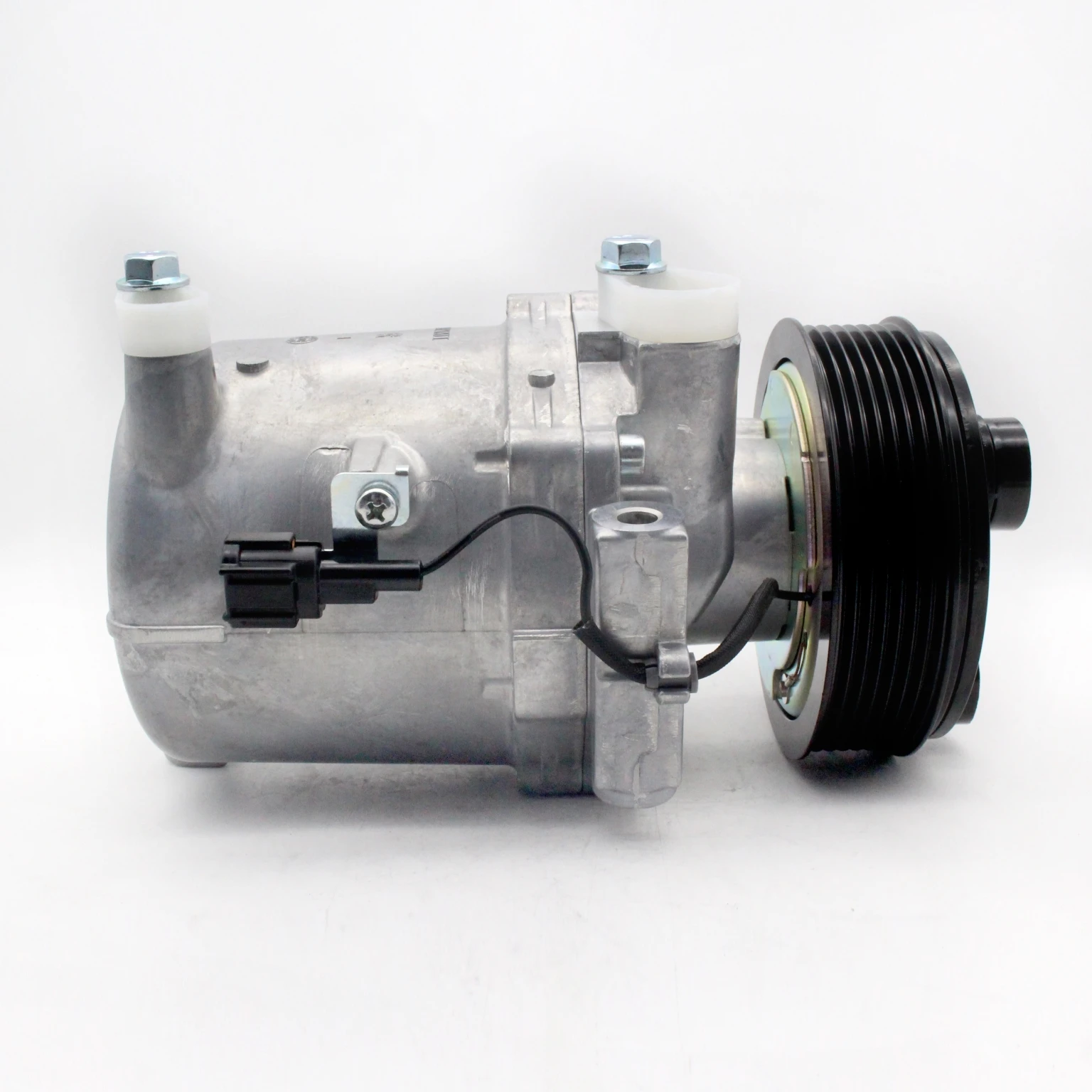 Car AC Compressor for Nissan Frontier - OEM 92600-EA300