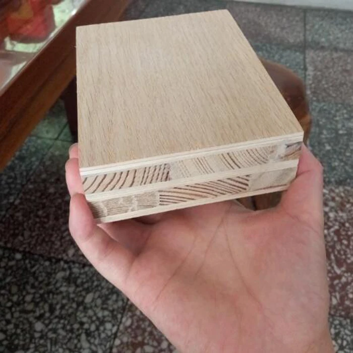 Red Oak Veneer 35mm Block Board - Hotel & Furniture Grade