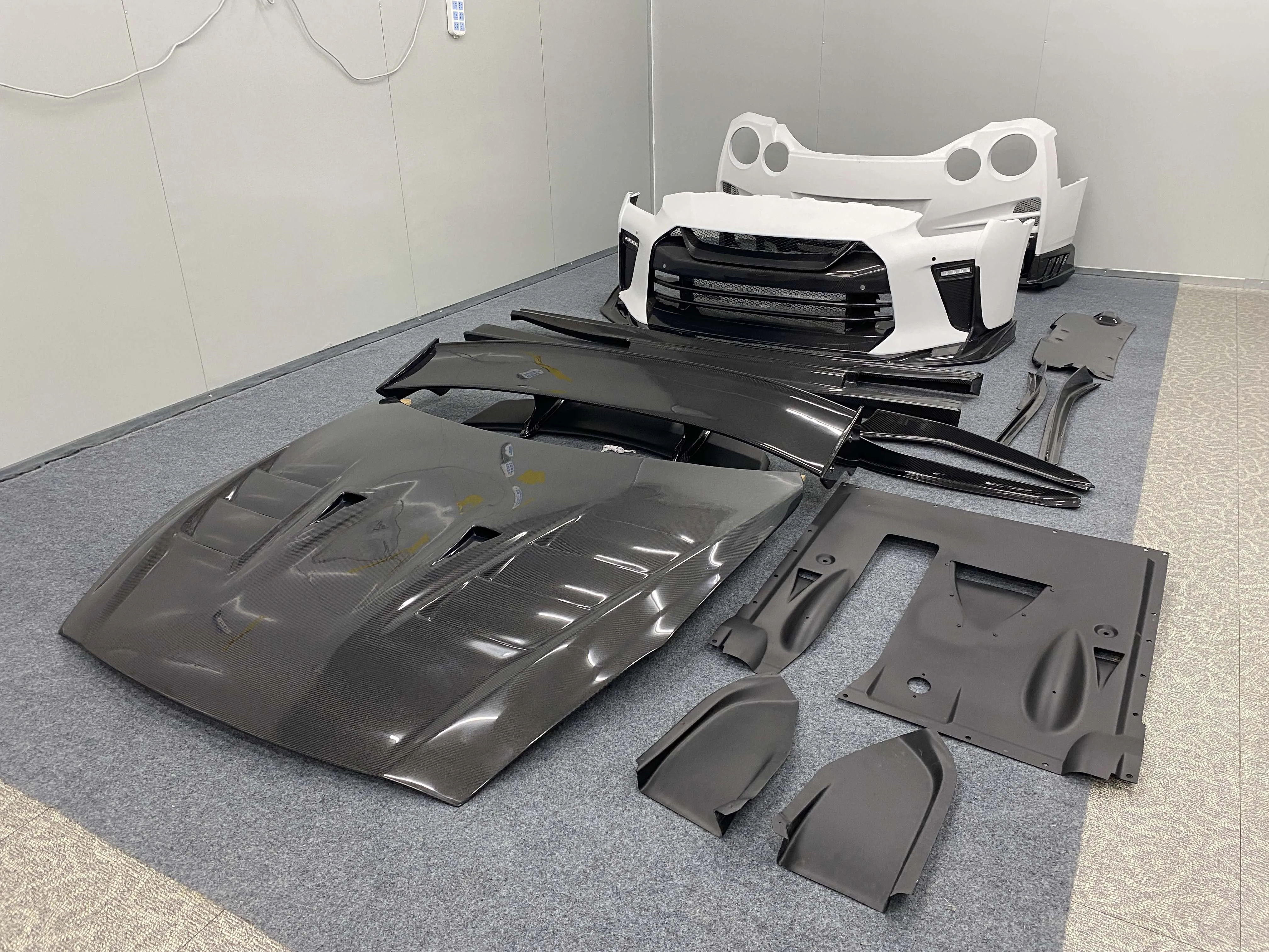 TOP Secret Body Kit for GTR35 - Perfect Carbon Fiber Parts