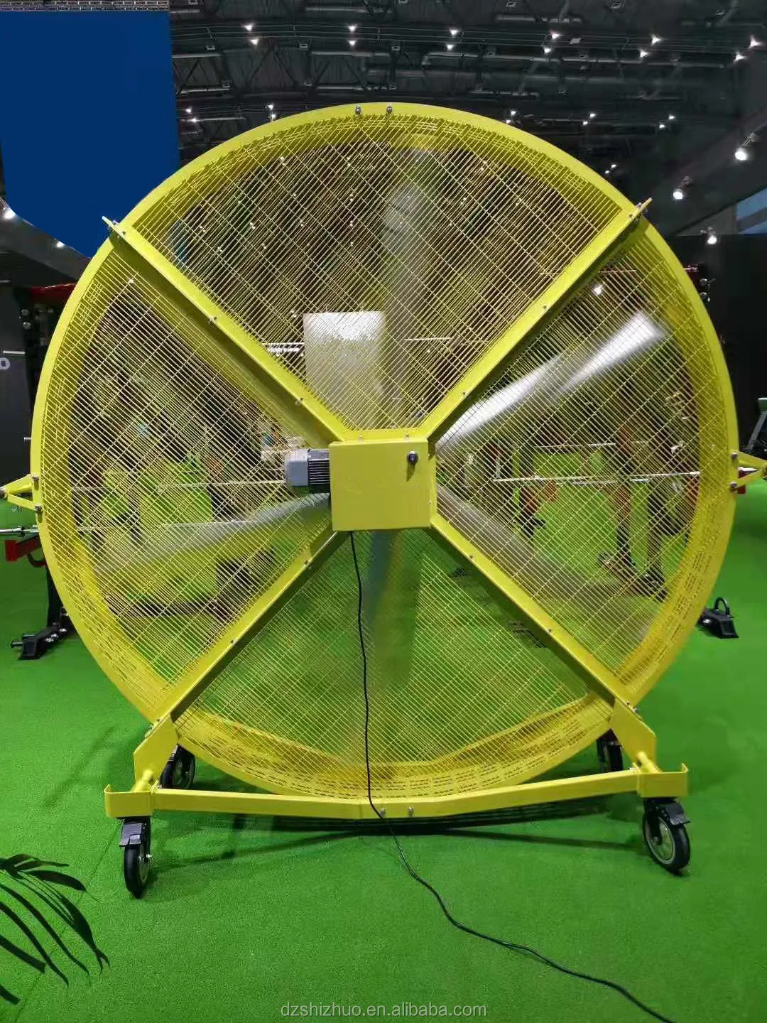 Energy-efficient Gym Fans - High Quality & Movable Solutions