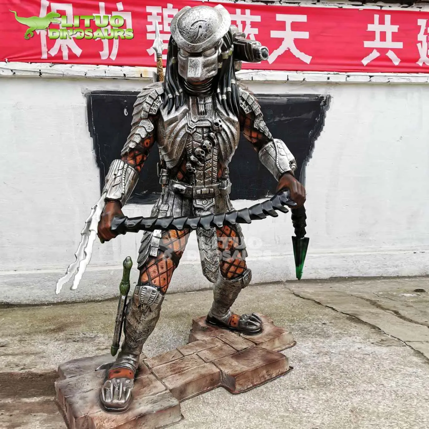 Life Size Alien Statue for Sale - Fiberglass Predator