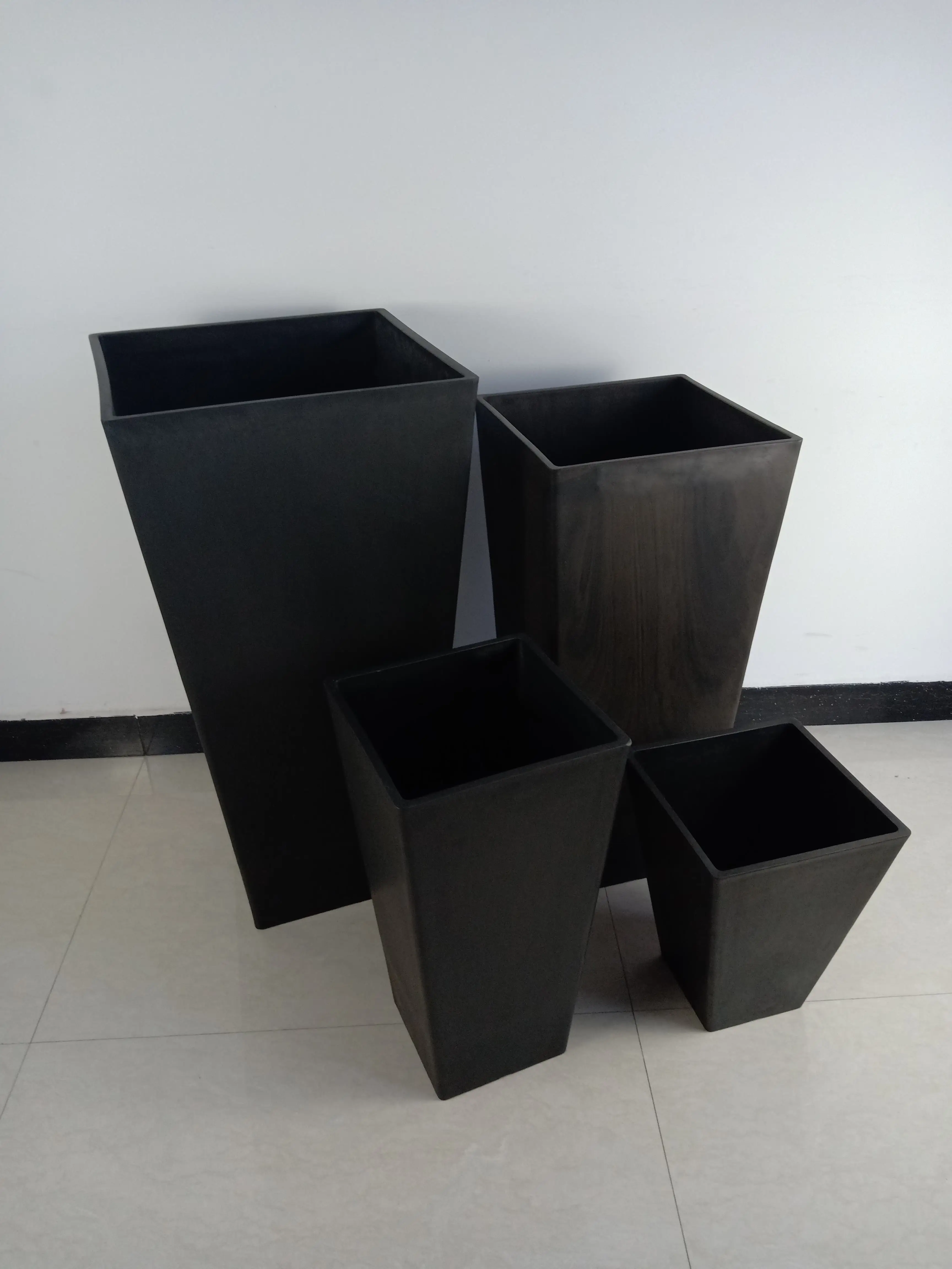 Eco-friendly Tall Square Plastic Garden Flower Pot Classic Design For ...
