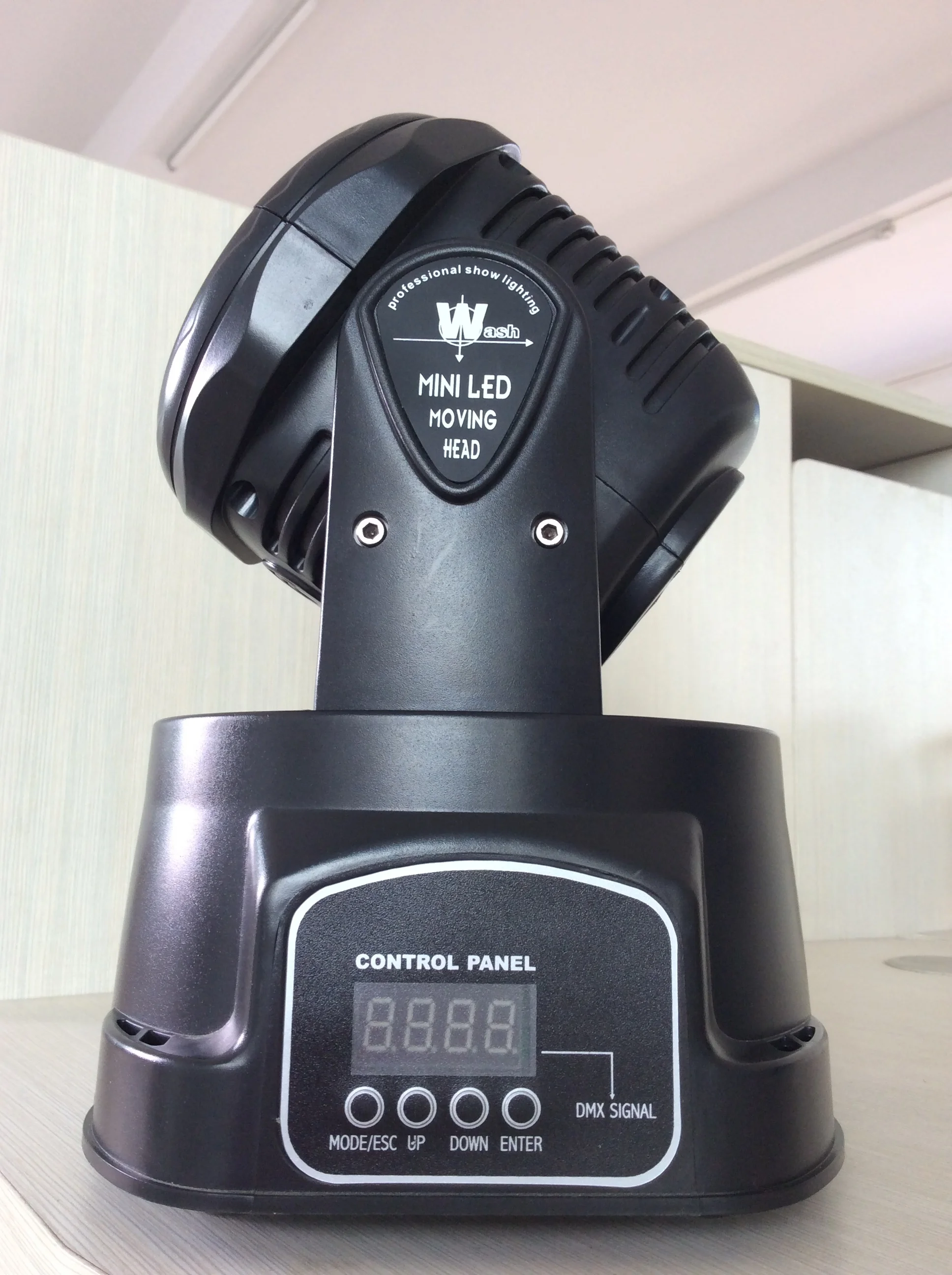 LED Mini Moving Wash 7x10w RGBW 4-in-1 DMX Quad Colour Mix