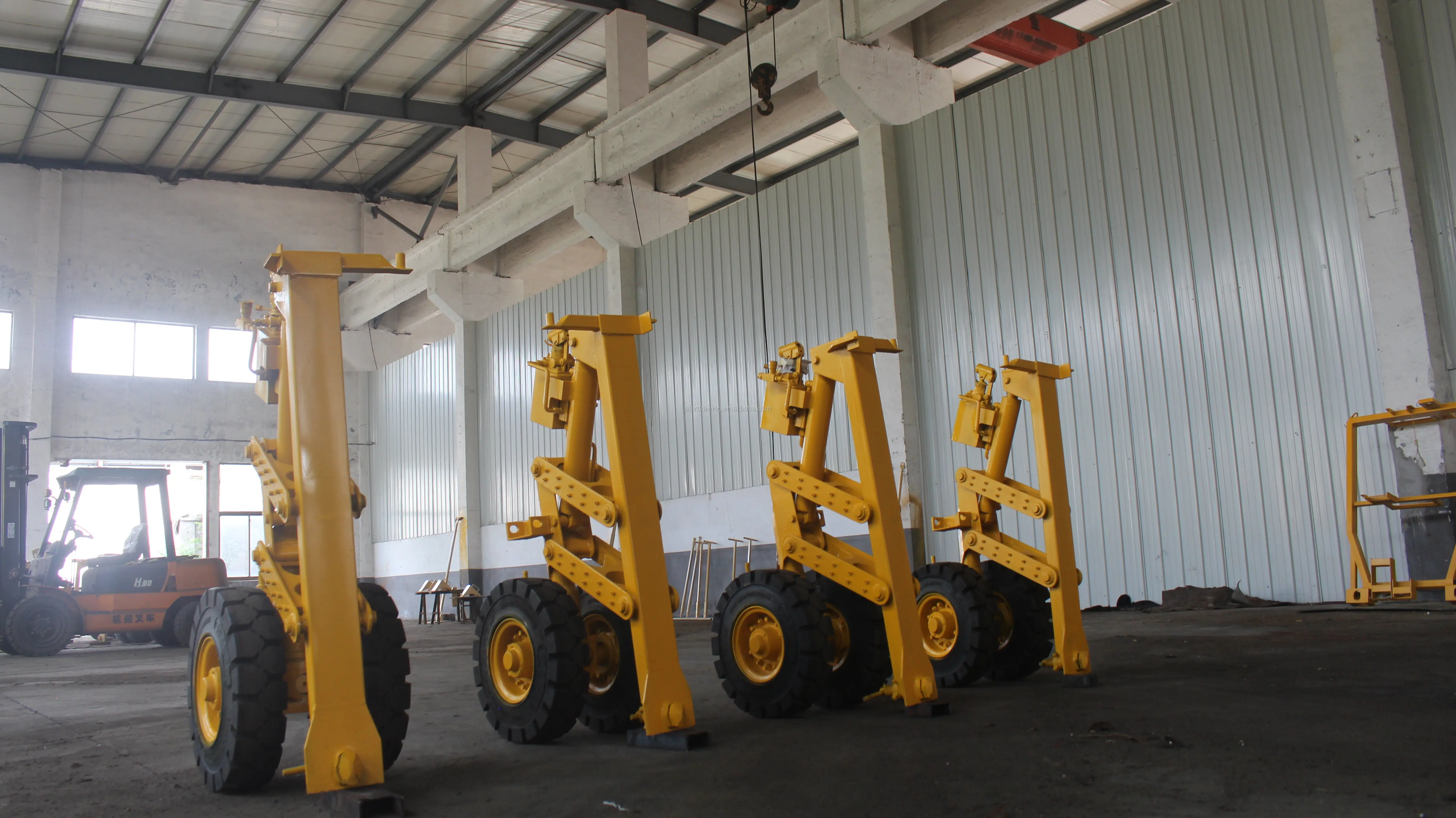 SS Self Loading Shipping Container Trailer Truck Container Wheel