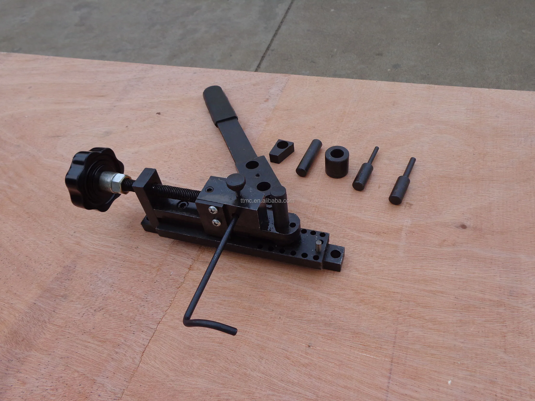 Mini Wire Bender - Versatile and Efficient Metal Processing