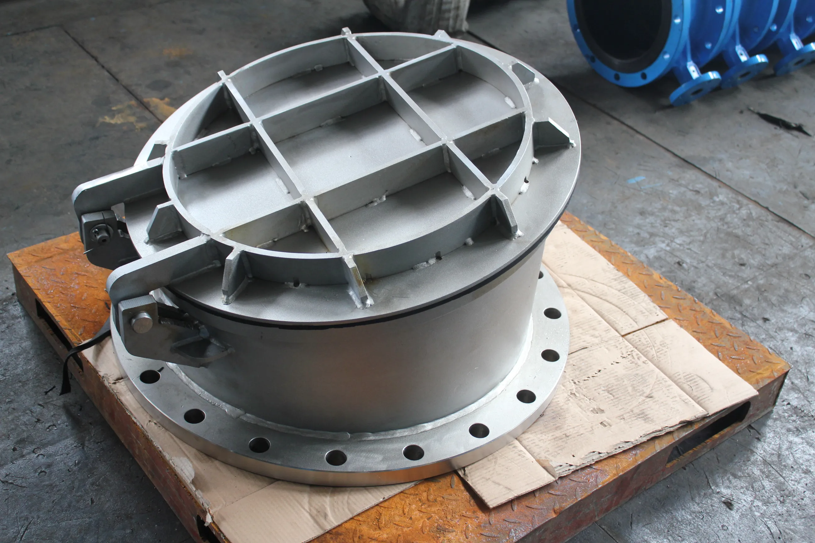 Stainless Steel 304 Round End Flanged Flap Gate Valve for Water | PN16 ...