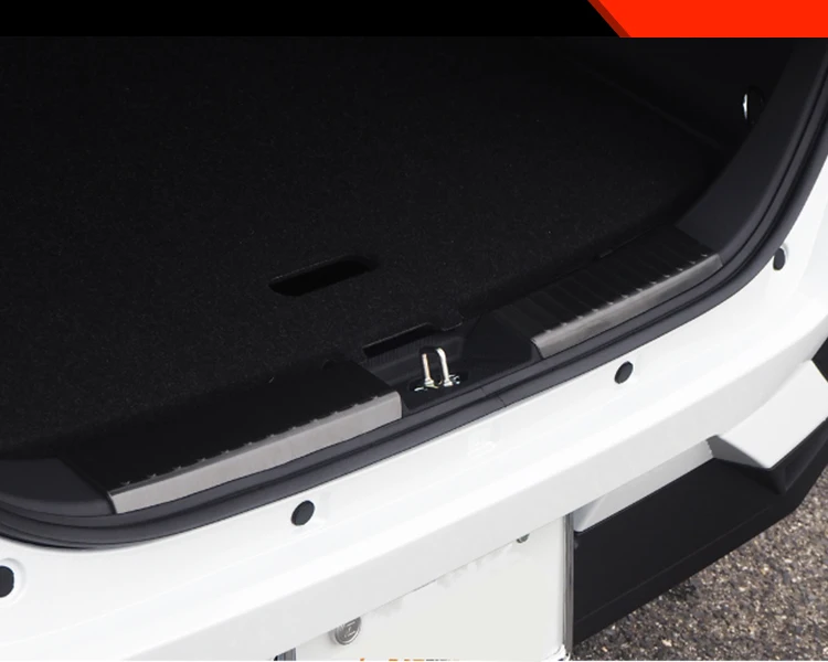 Toyota Raize 2020 Garnish Set - 304 Stainless Steel Bumper Foot Plate