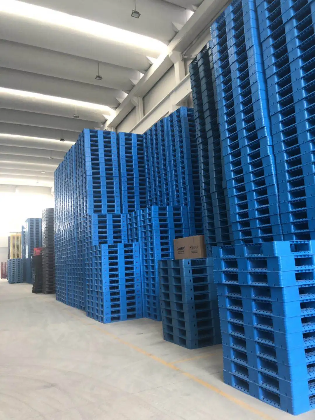 1200x1000 Euro Plastic Pallet Returns Mixed Pallets Store Returns Good ...