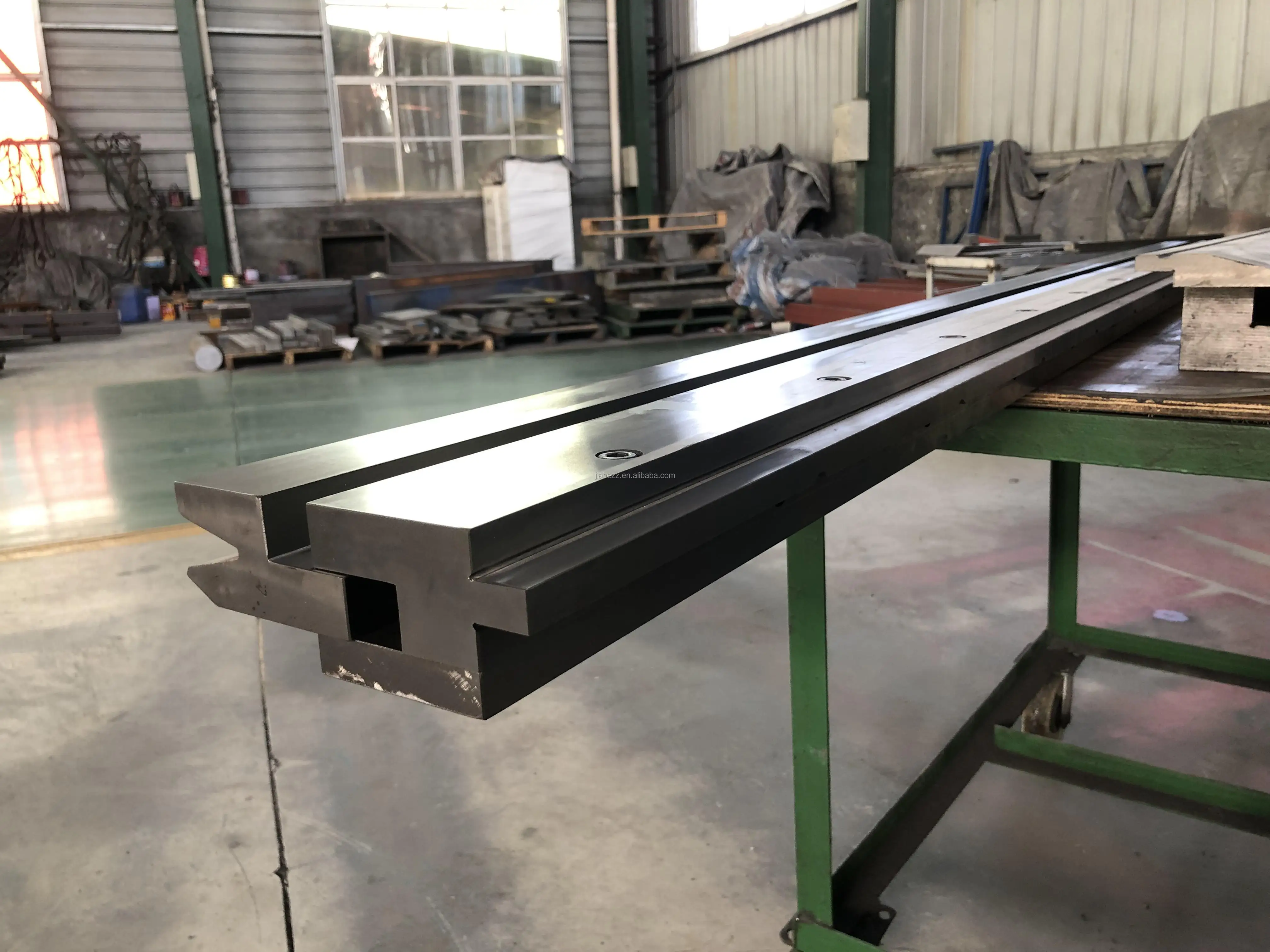 Cheap Sectioned 2v Dies Bottom Die Press Brake Punch And Die Tools ...