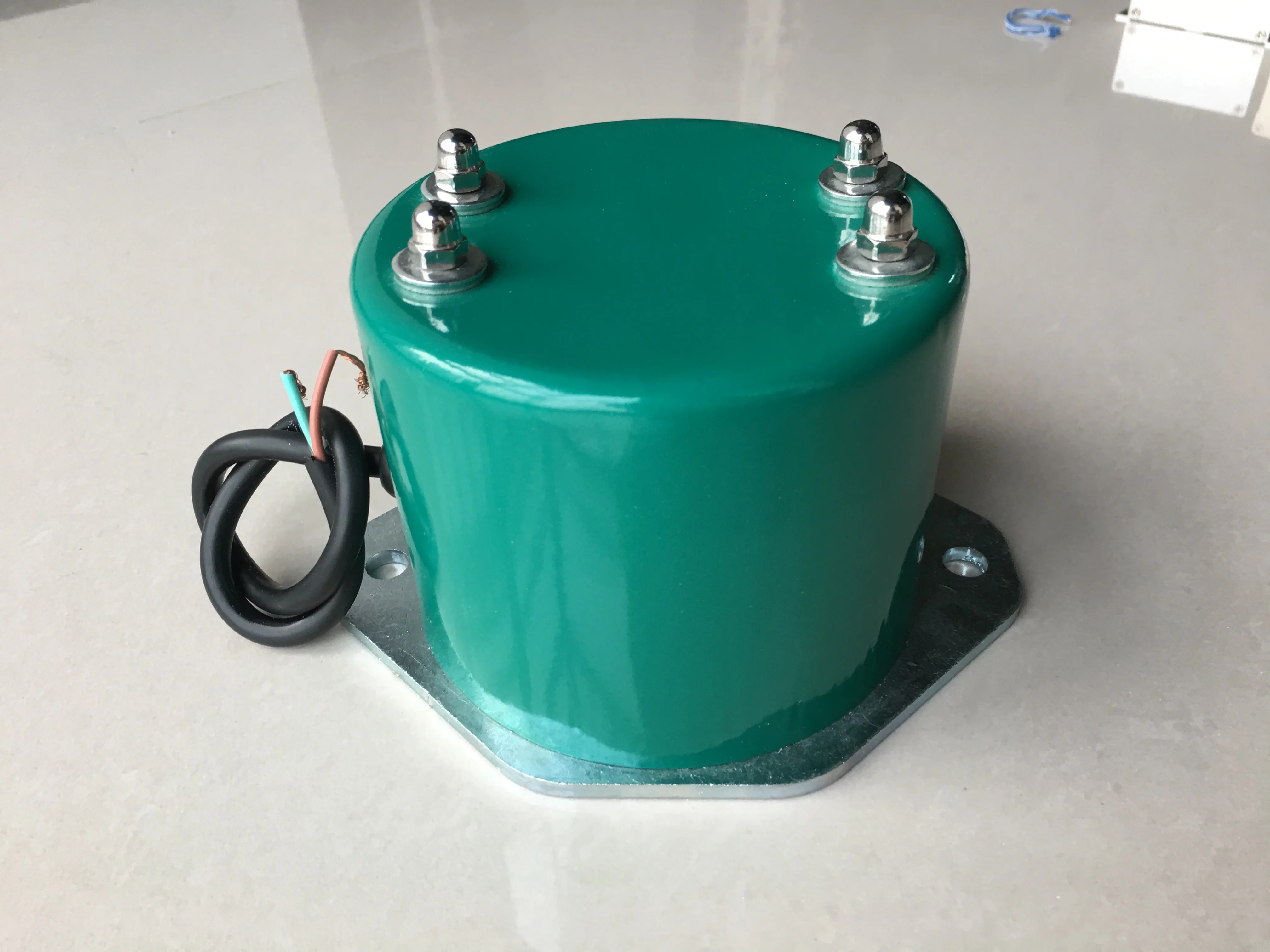 China Cz Series Electromagnetic Hopper Wall Vibrator For Small Hopper ...