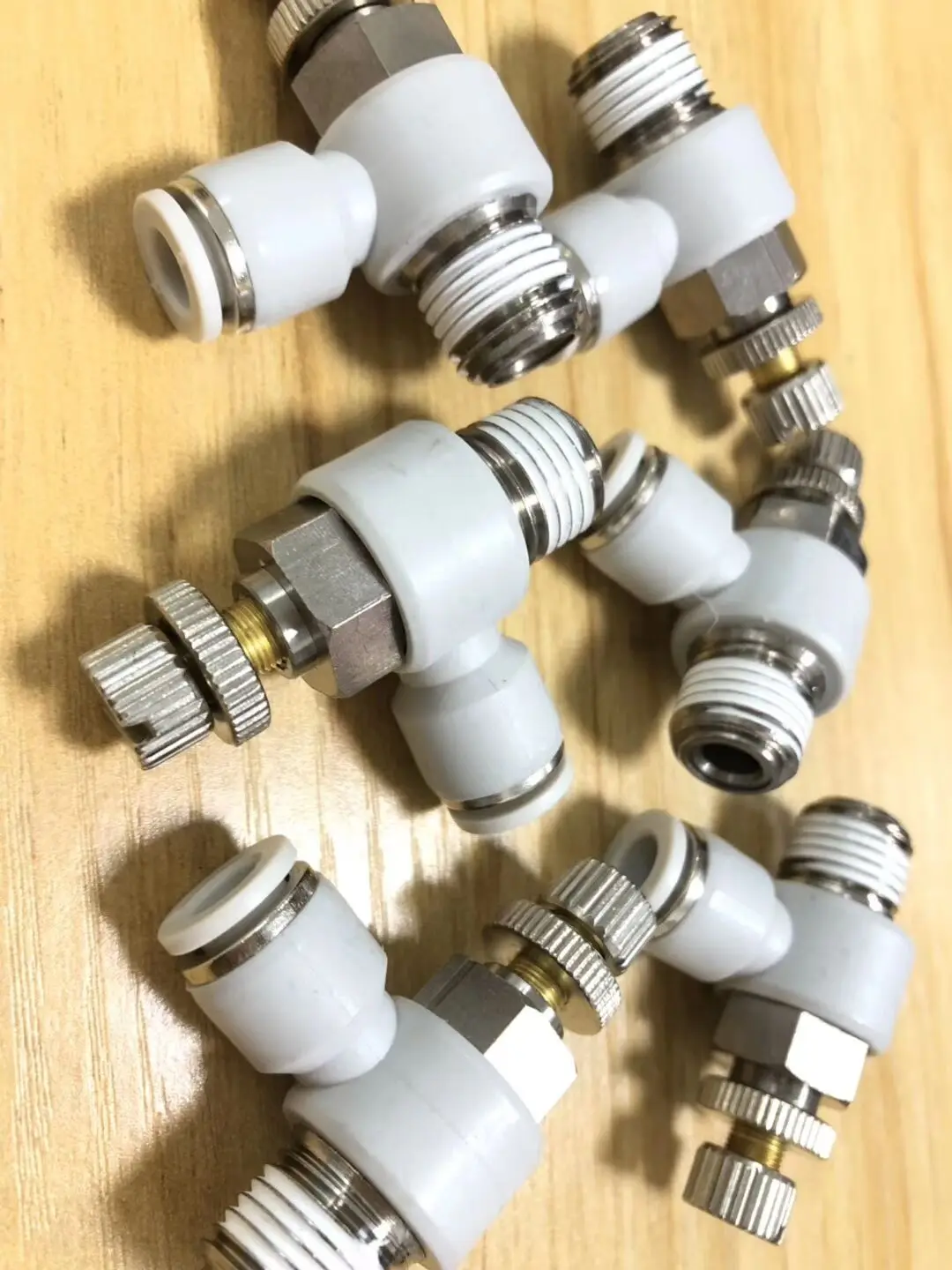 Van điều khiển lưu lượng khí CKD SC3W-8-6/K