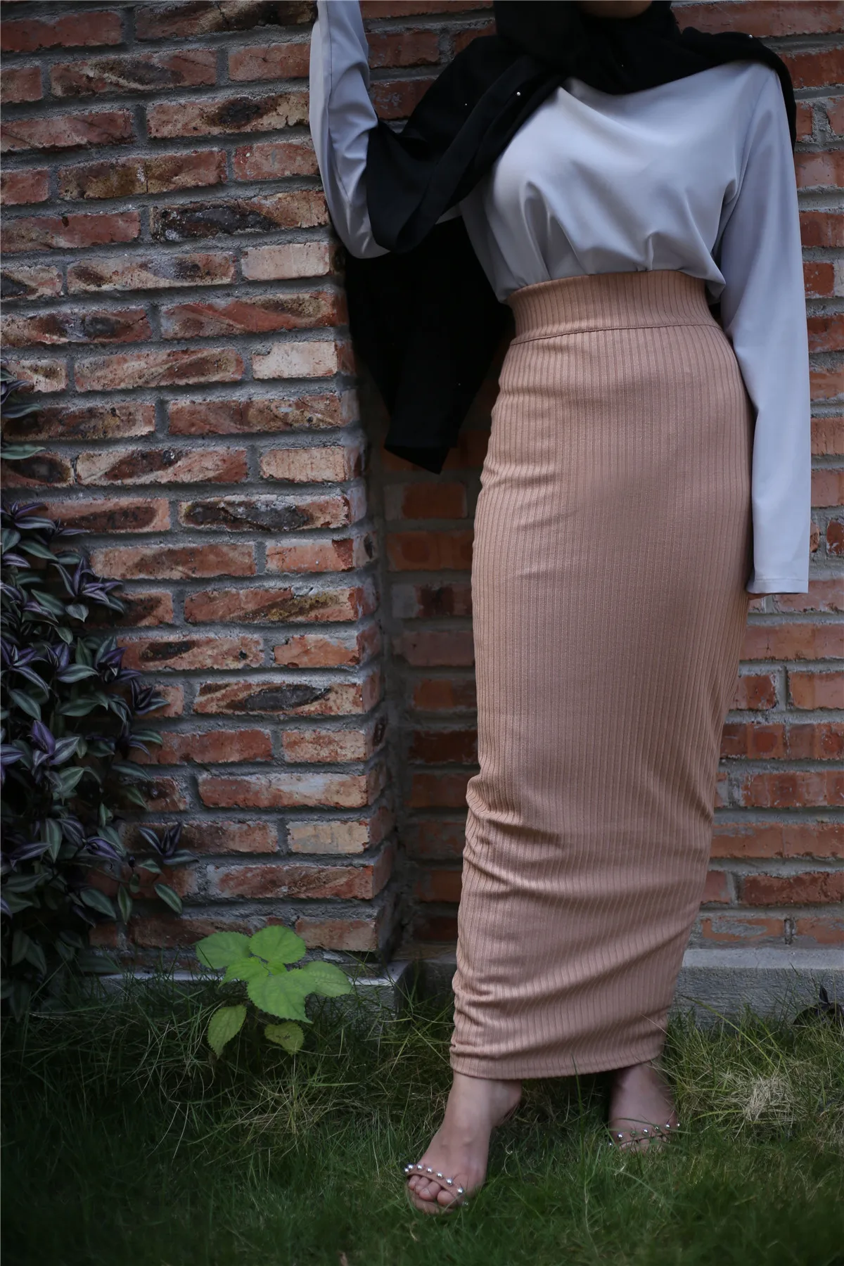 Shop Our Elegant Long Skirts - Perfect for Office & Parties
