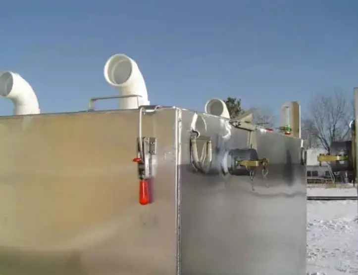 Live Fish Transport Tanks