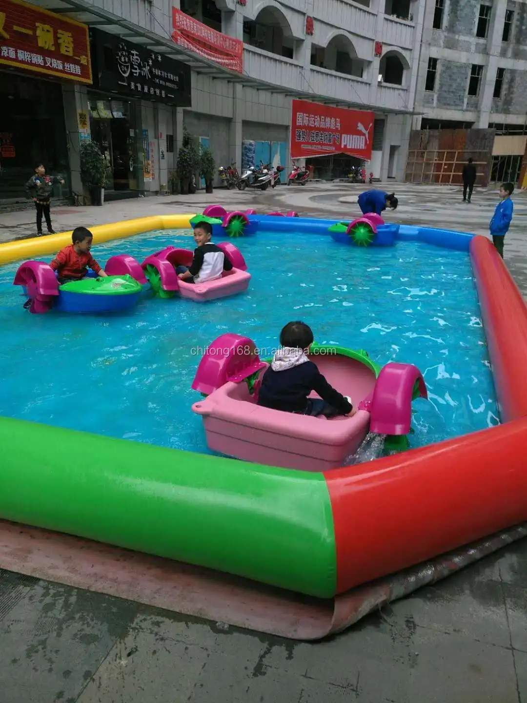Colorful and Funny Swimming Pool Paddle Boat for One Person