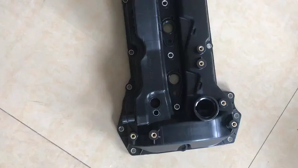 11201-11081 Engine Valve Cover For Hilux/fortuner/prado 1gd 2gd 2018 ...