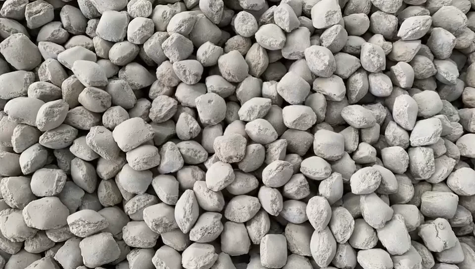 Dashiqiao Raw Magnesite Mgo Granule Ball Ore 45-46% Magnesium Oxide Ball - Buy Magnesium Oxide ...