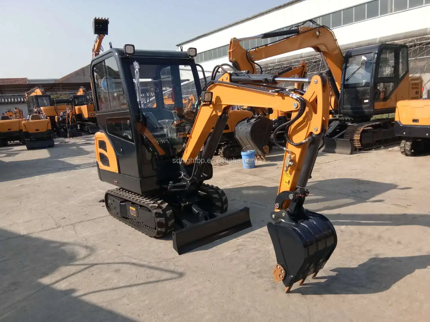 Changchai 1 Ton Mini Crawler Excavator - Durable & Customizable OEM