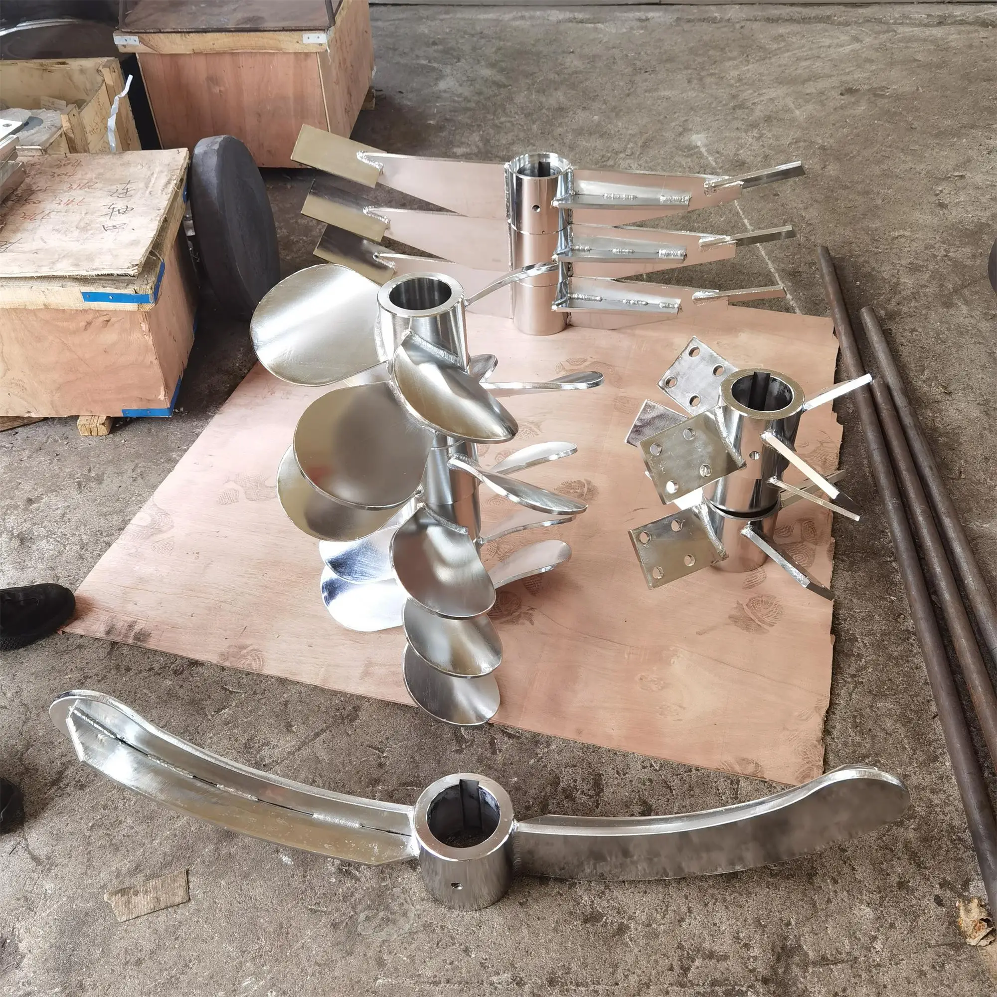 Anchor and Frame Type Impeller Agitator - Efficient Mixing