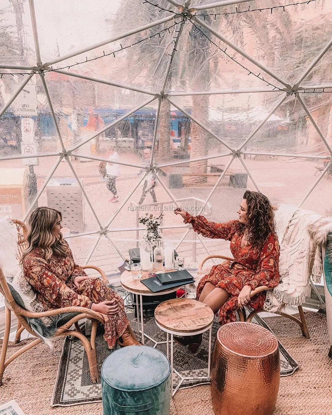 Transparent Igloo Dome Tent Clear Glass Igloo For Glamping In Winter In ...