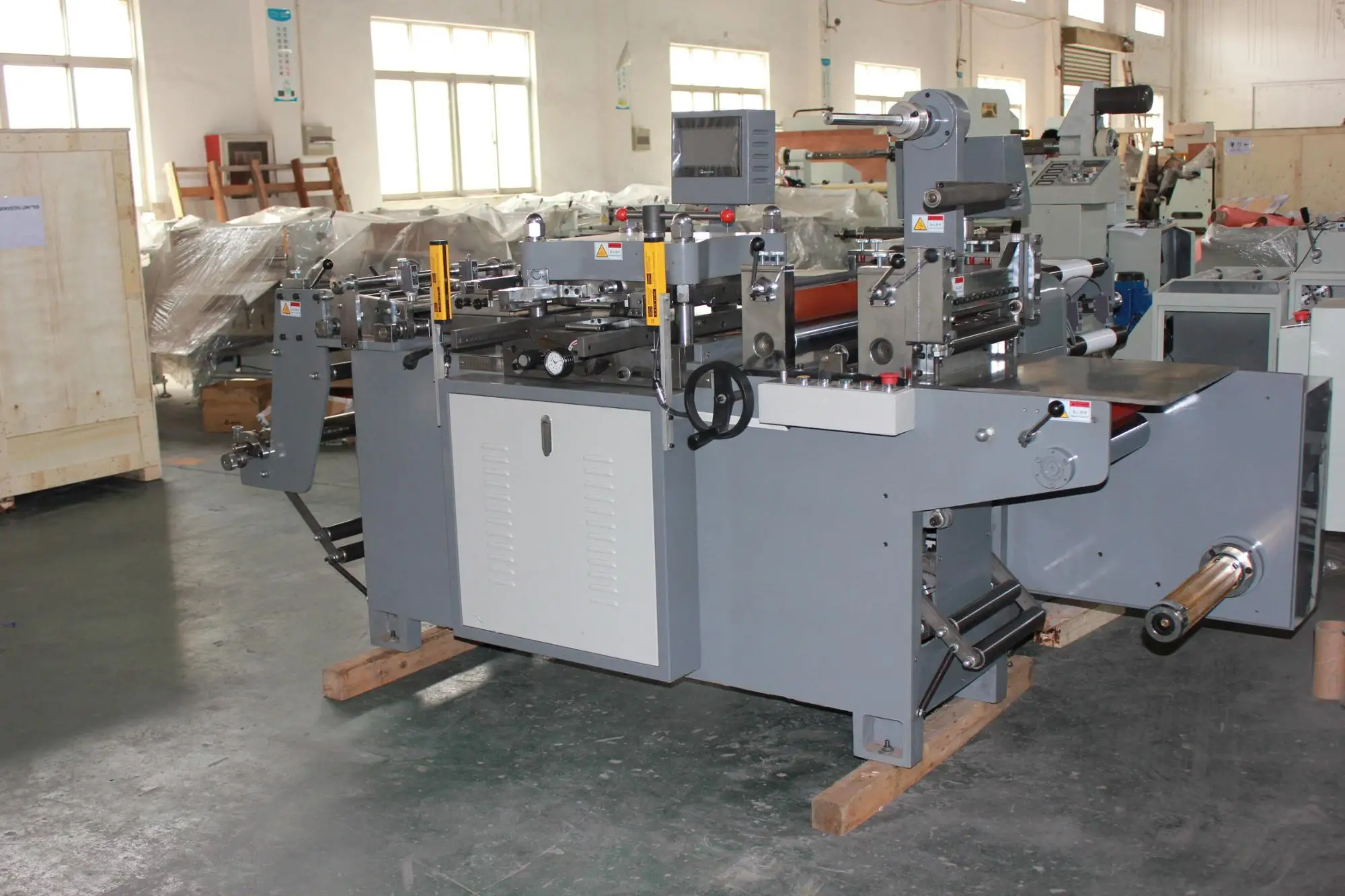 Label Adhesive Paper Cup Film Sticker Platen Flat Bed Cutter Automatic ...