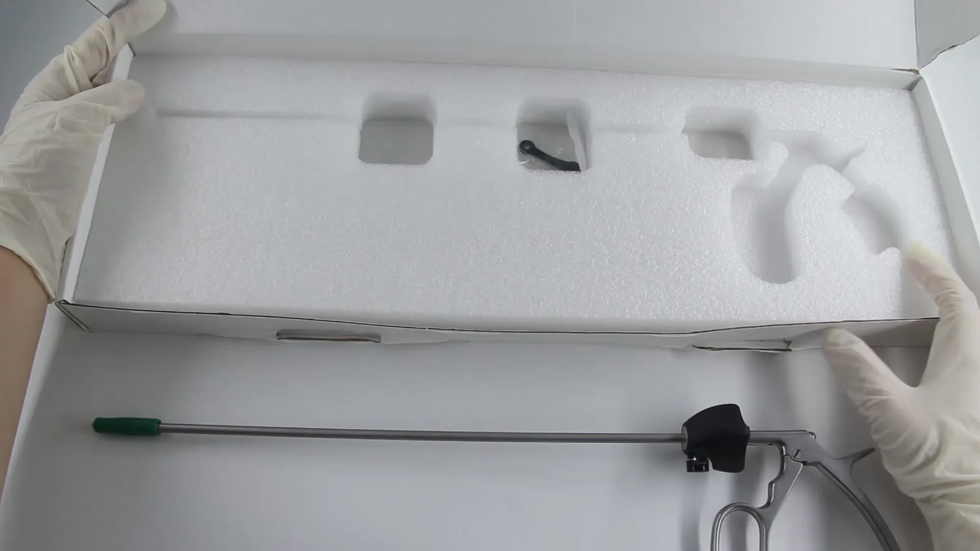 Medical Laparoscopic Reusable Hemolock Clip Remover - 3 Year Shelf Life