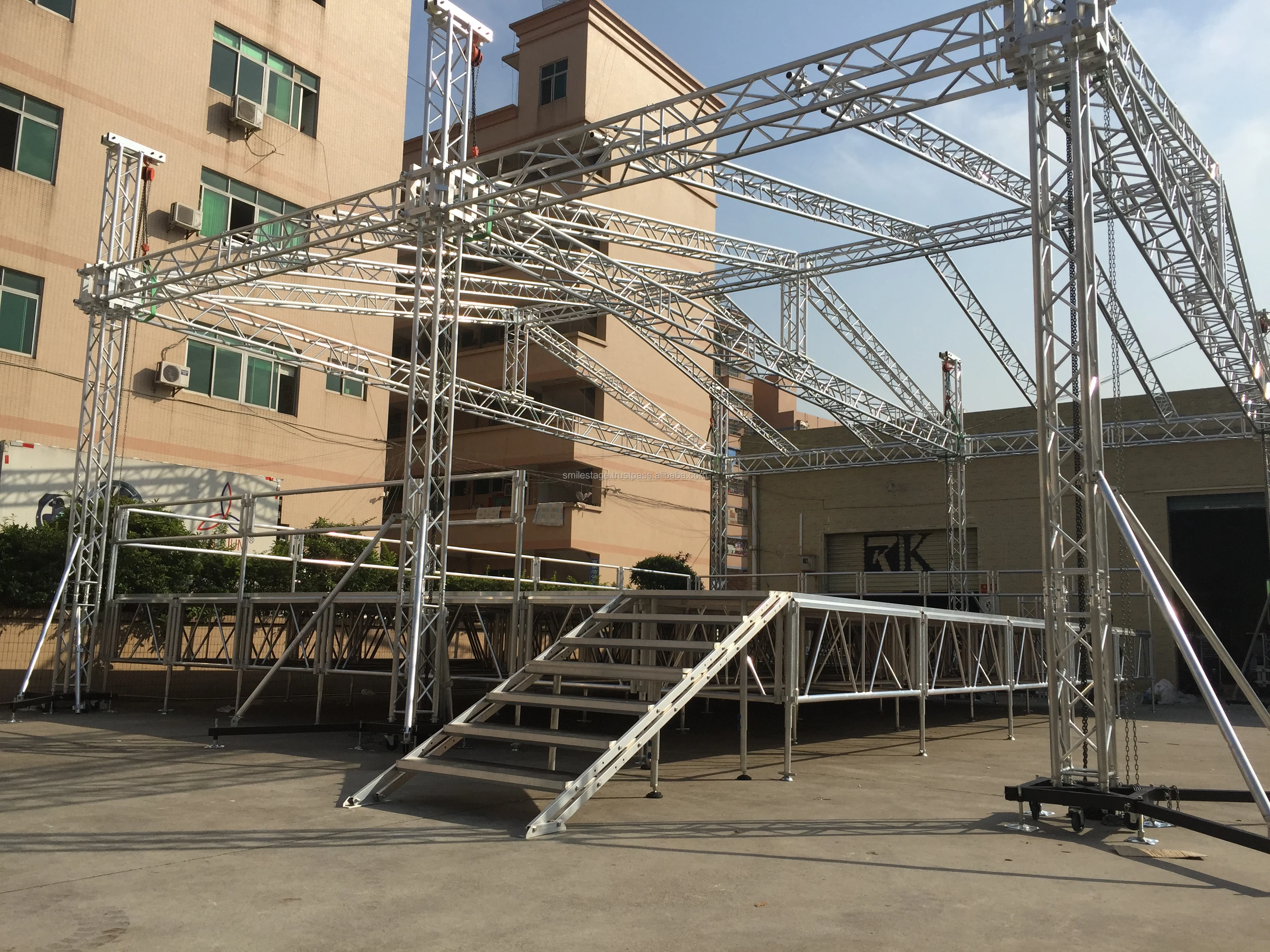 Aluminum Truss Stage Truss Arch Truss - Buy Stage Curved Truss,Concert ...