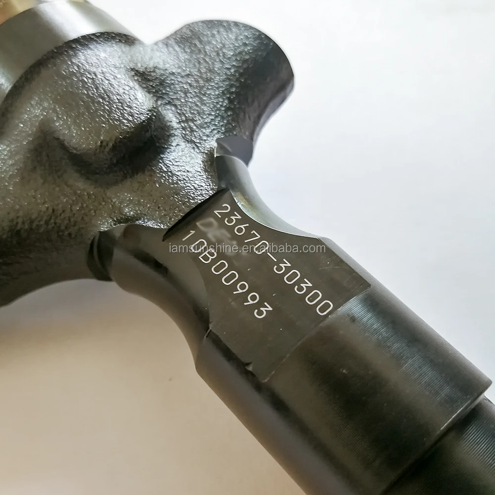 Genuine Common Rail Injector 221000L020 for 2KD-FTV Euro3