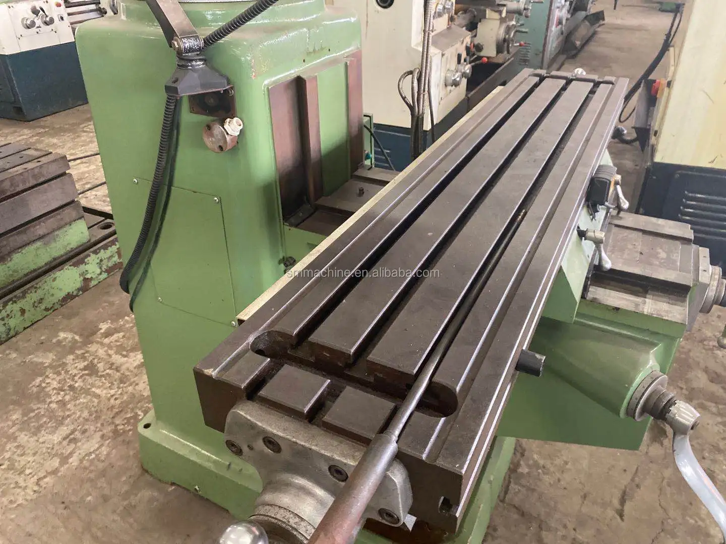 Vertical Turret TAI YU Milling Machine - 550*300*400mm