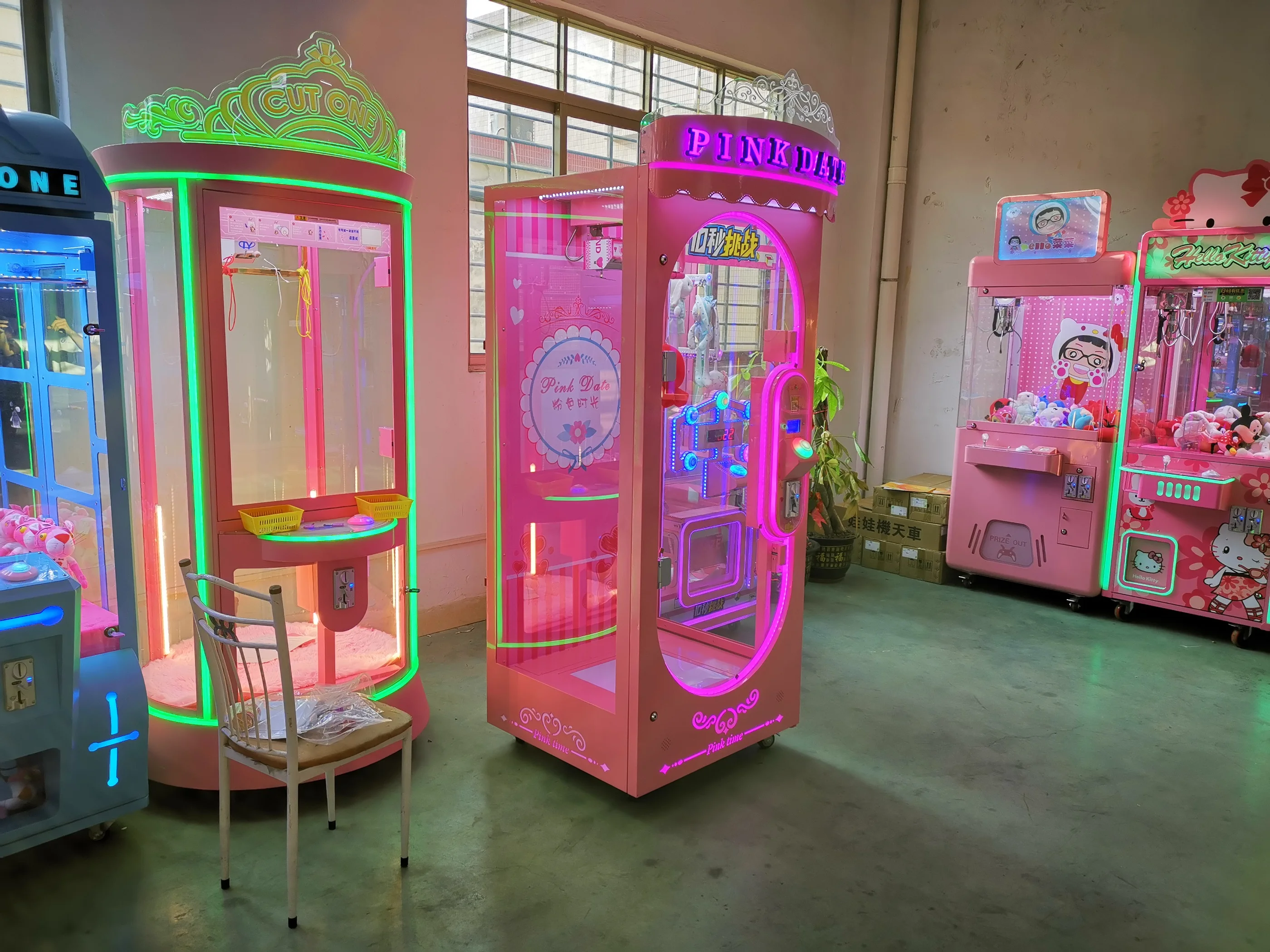 Pink Date Arcade Prize Cutting Gift Game Machine for Sale