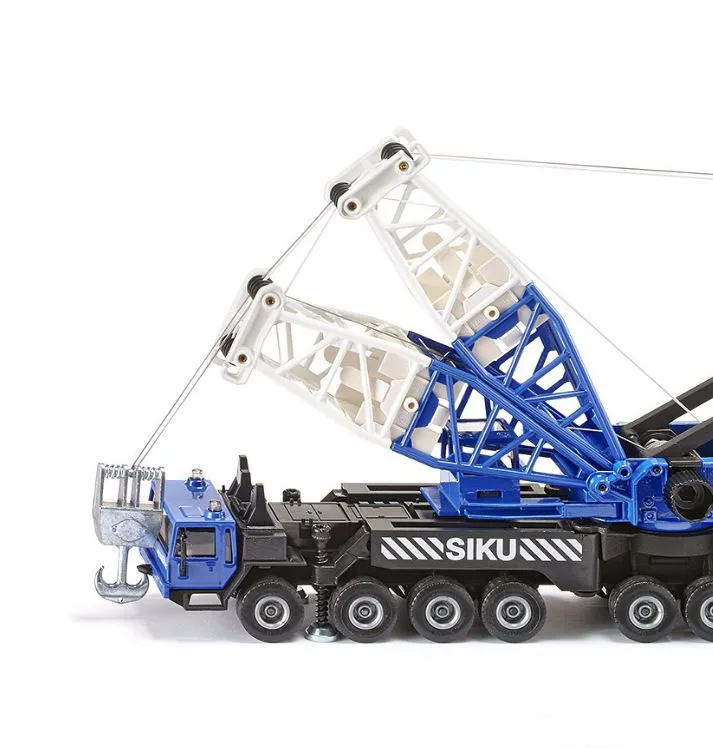 Customized Scale Model Crane - 1/50 Heavy Lifter Collectible