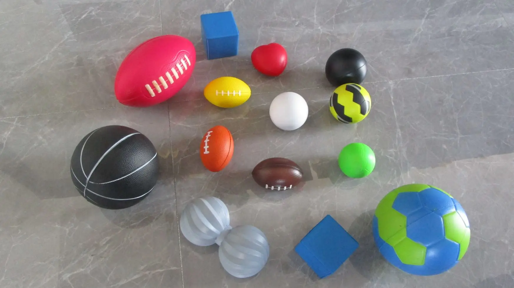 7cm Pu Foam Ball Multi-hole Coral Sports Anti Stress Ball Squeeze Toy ...